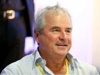 ENGLAND CRICKETER ALLAN LAMB & RUGBY SPRINGBOK ROB LOUW, OLD CLASSMATES ...