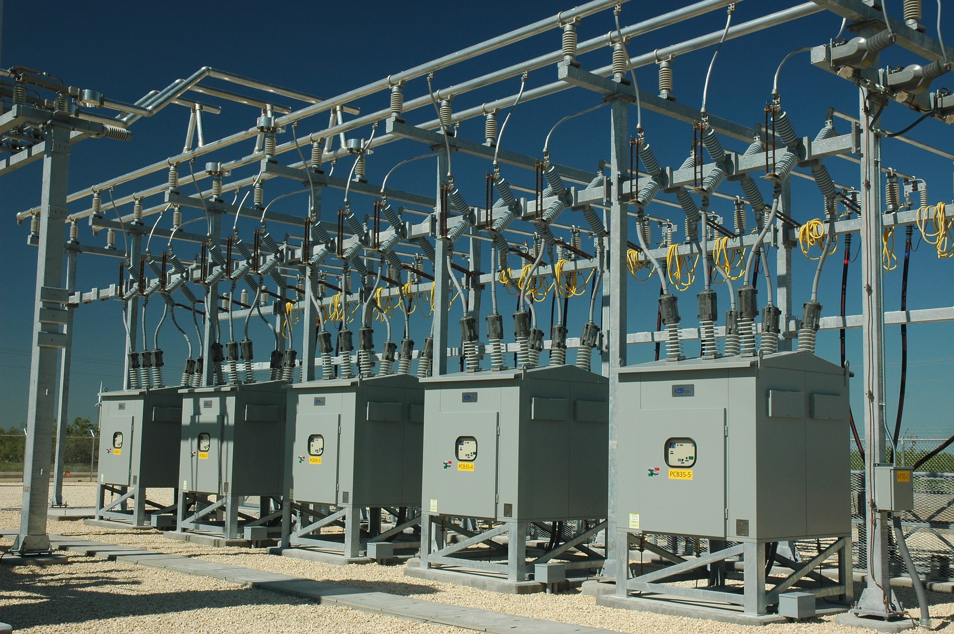 Monitoring Mission-Critical Electrical Equipment at a Petrol Refinery